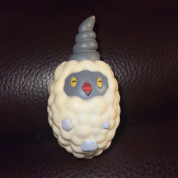 Pokemon | Toys | Pokemon White Burmy 3 Pvc Figure Nintendo Jakks 207 ...